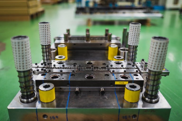 Precision Press Dies Electronic Parts-related Dies - KATAKEN SEIKO CO ...